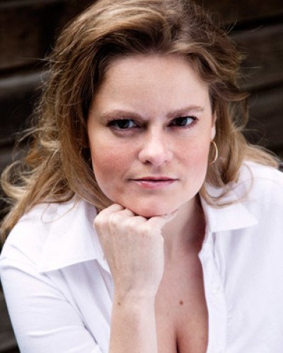 Kim Moelands - Biografie, boeken & verslagen