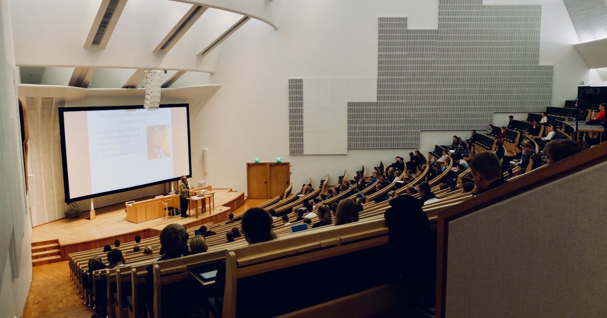 Minder vwo'ers kiezen voor hbo: 'Universiteit is de norm' - Studenten.com