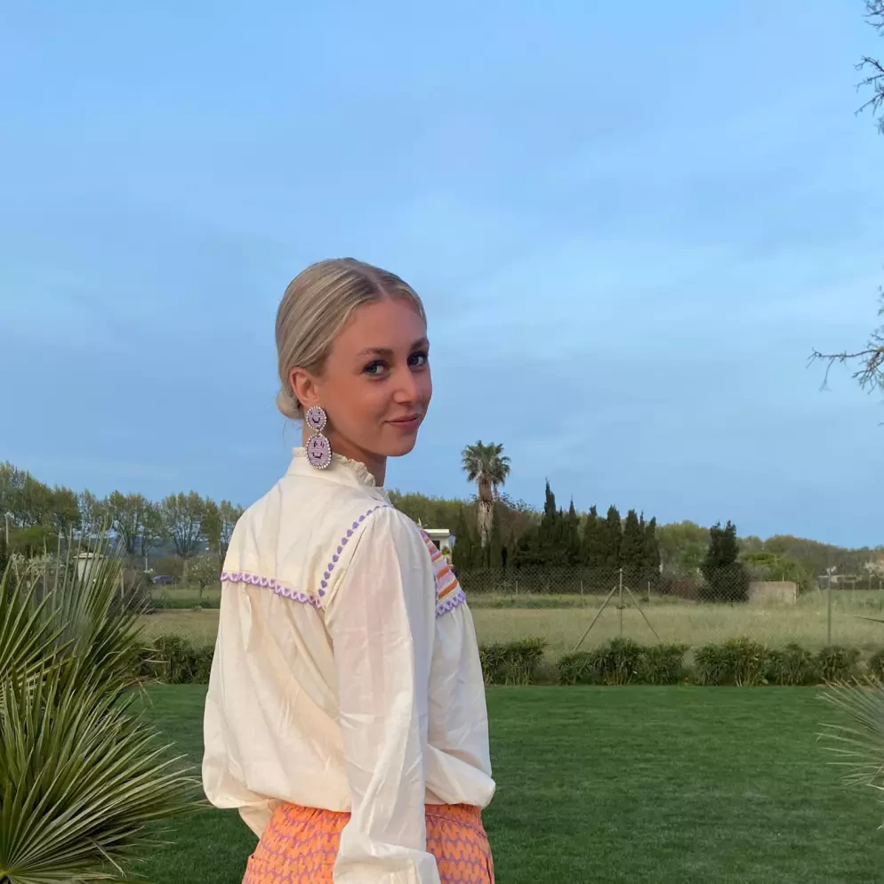 Sanne (21) maakte documentaire over vrouwen met kleine cupmaat - Studenten.com