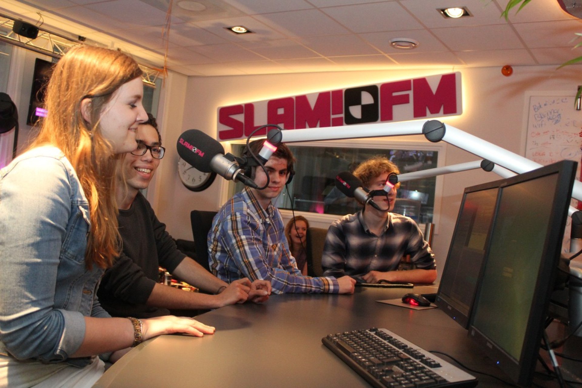 Examens: Scholieren.com op SLAM!FM | Eindexamens 2023 | Scholieren.com